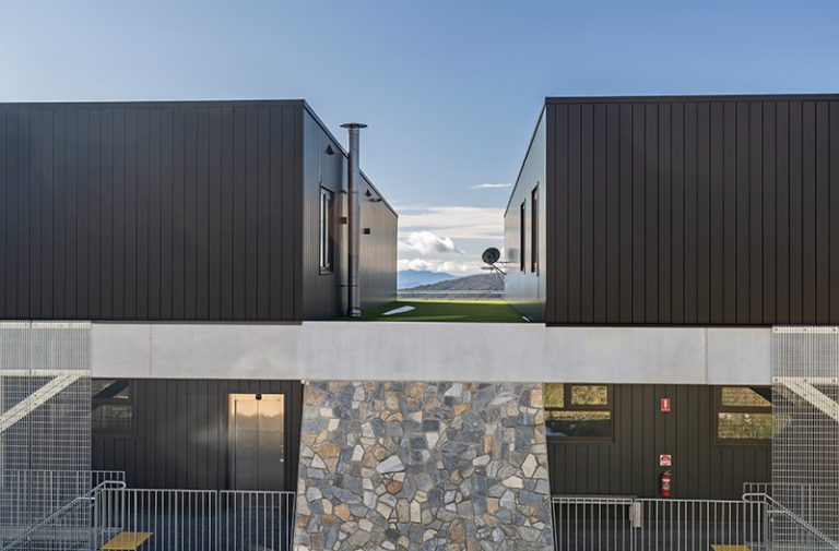 Alpine cladding with Vestis aluminium at Bella Vista, Mt Buller